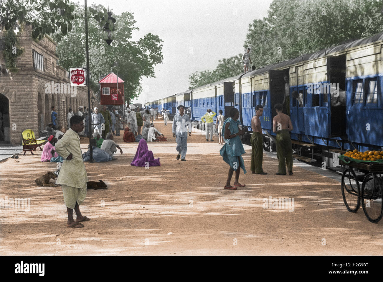Indian soldiers ww2 hi-res stock photography and images - Alamy