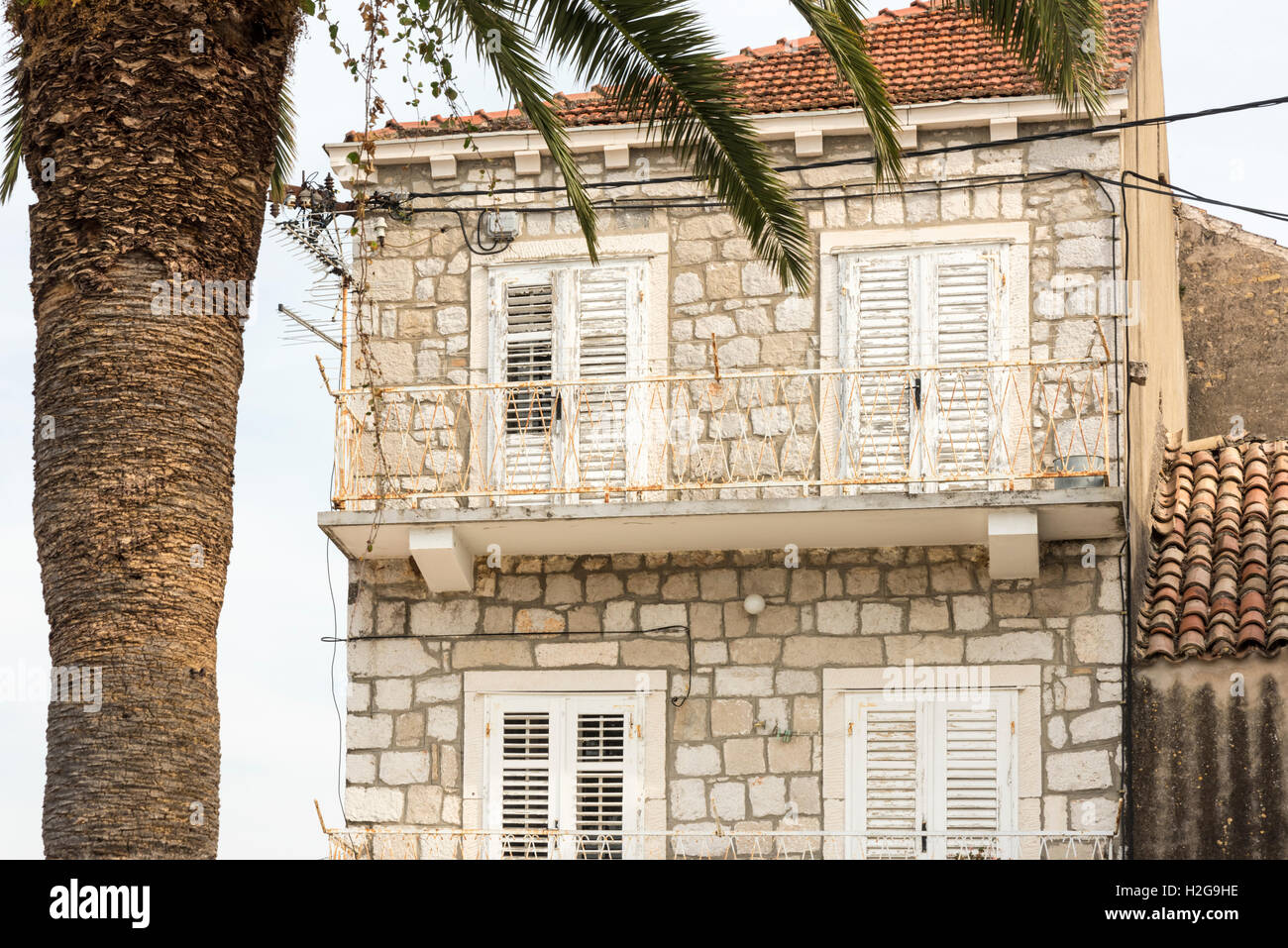 An old stone house or building at Trpanj Croatia Stock Photo - Alamy