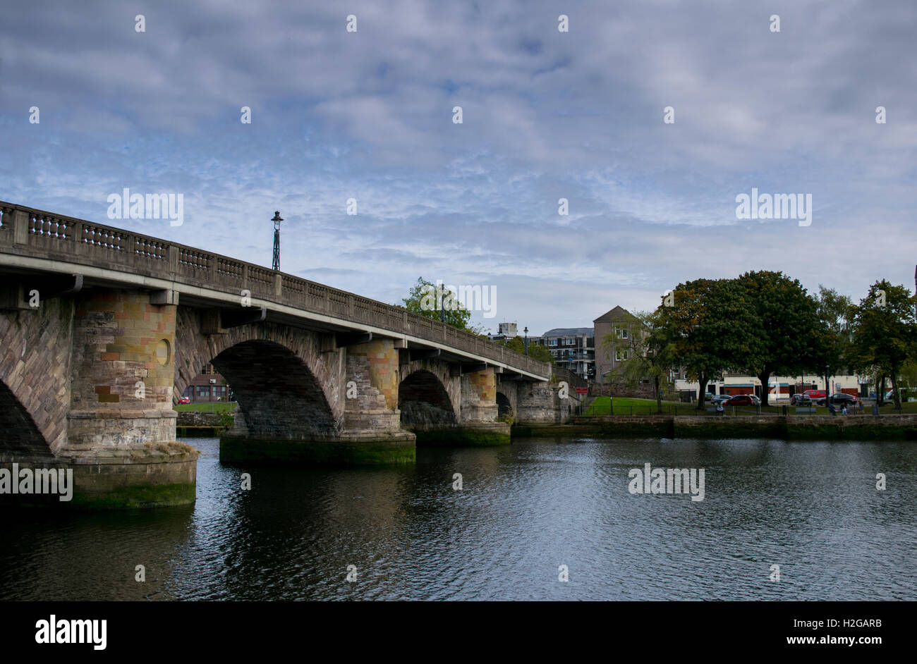 An old stone bridge in a rural Scottish town Stock Photo - Alamy