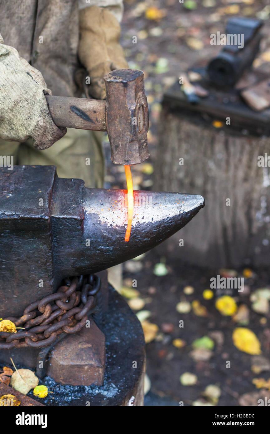 Glowing iron rod hi-res stock photography and images - Alamy