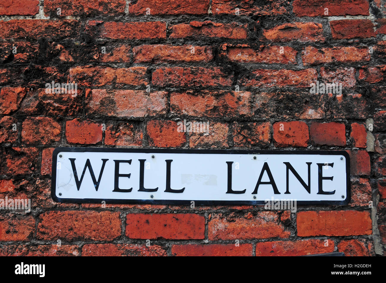 Uk road sign steep hill hi-res stock photography and images - Alamy