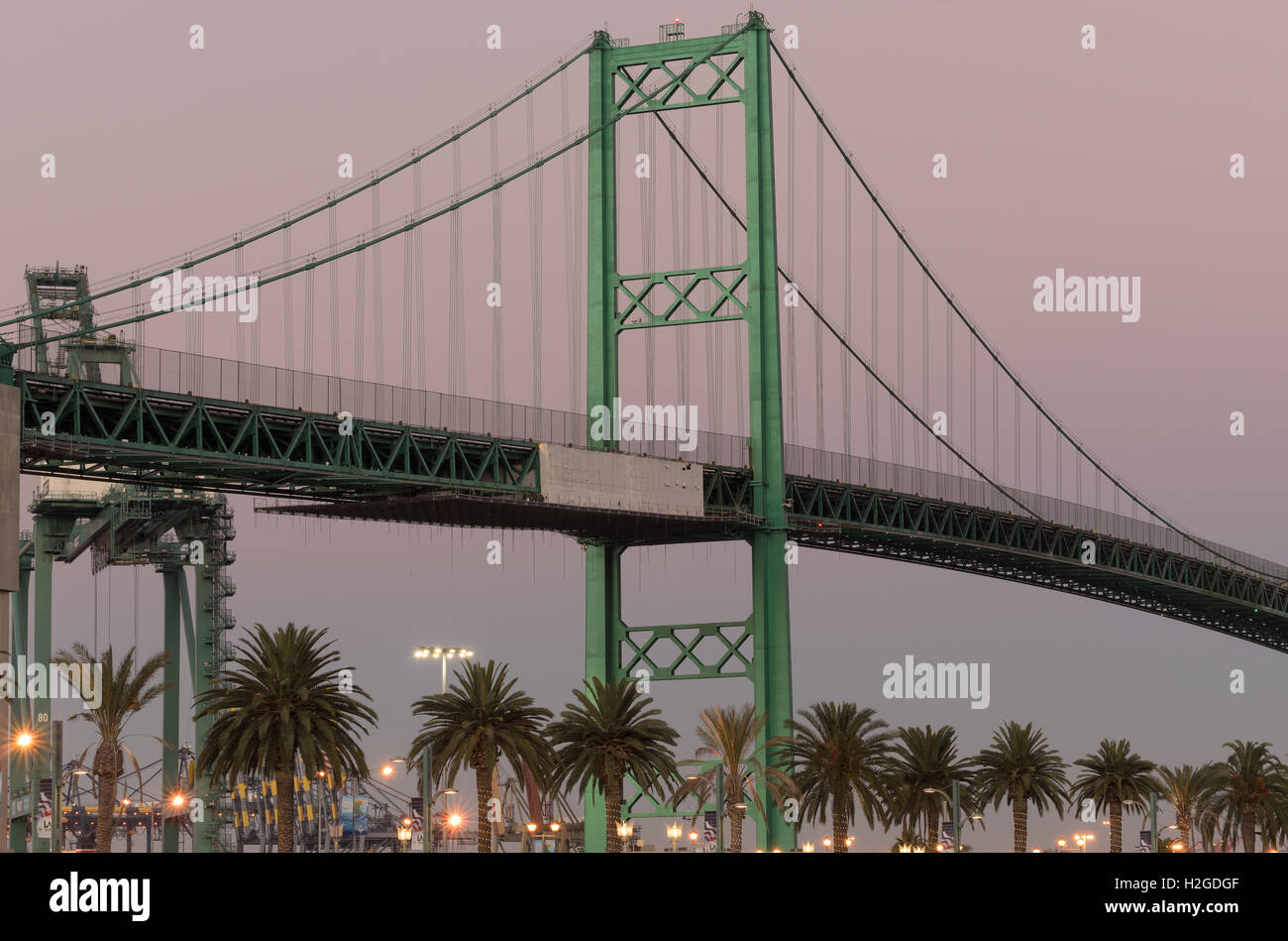 Vincent thomas bridge hi-res stock photography and images - Alamy