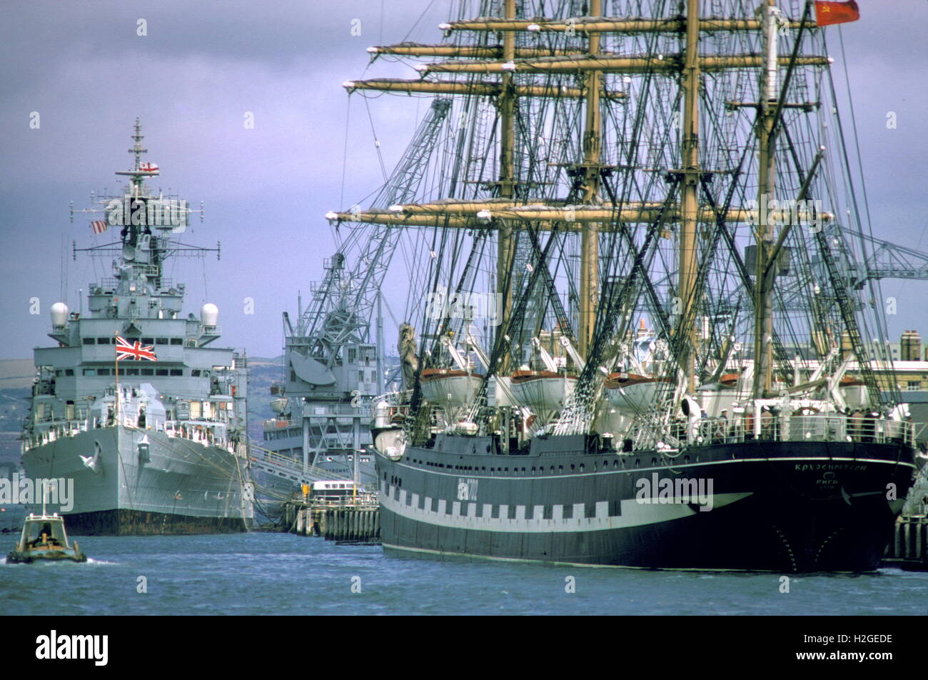 Soviet square rig hi-res stock photography and images - Alamy