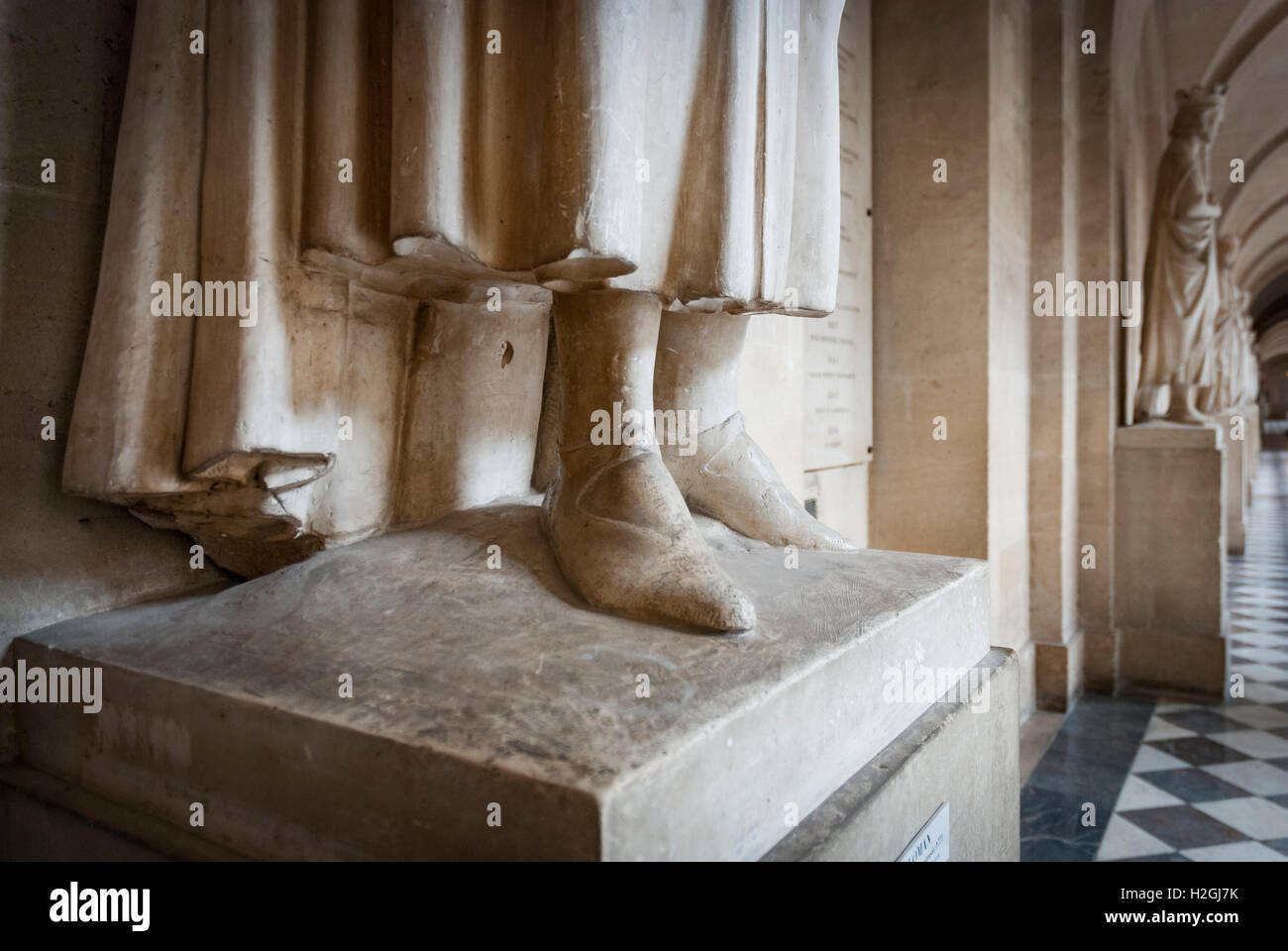 Medieval sculpture gallery in Versailles Palace Stock Photo - Alamy