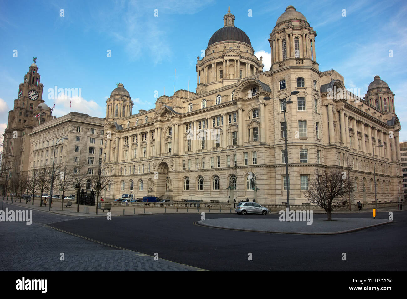 Port of Liverpool bulding, Cunard Building and Royal Liver Building ...