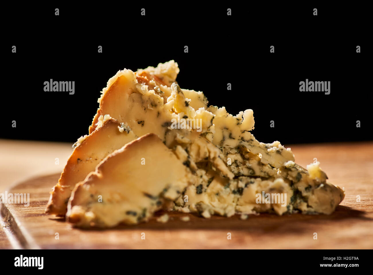 Crumbly stilton cheese hi-res stock photography and images - Alamy