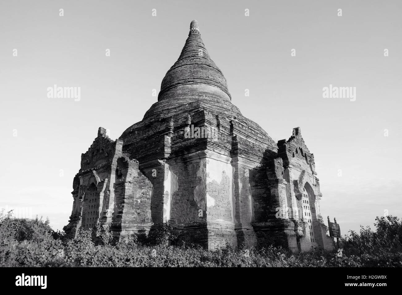 Bagan temple - Inle Lake Stock Photo - Alamy
