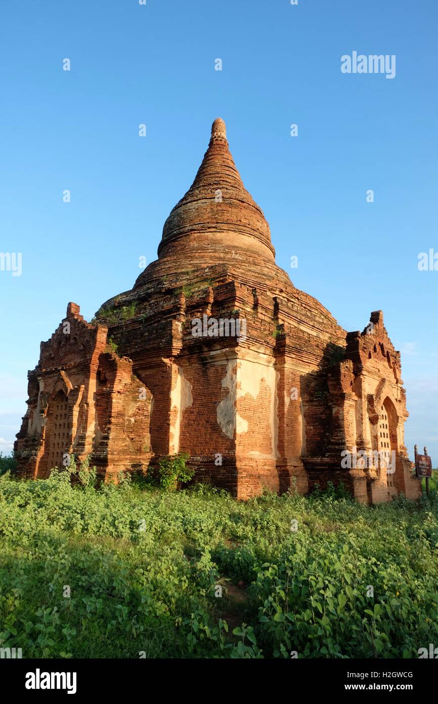 Bagan temple - Inle Lake Stock Photo - Alamy