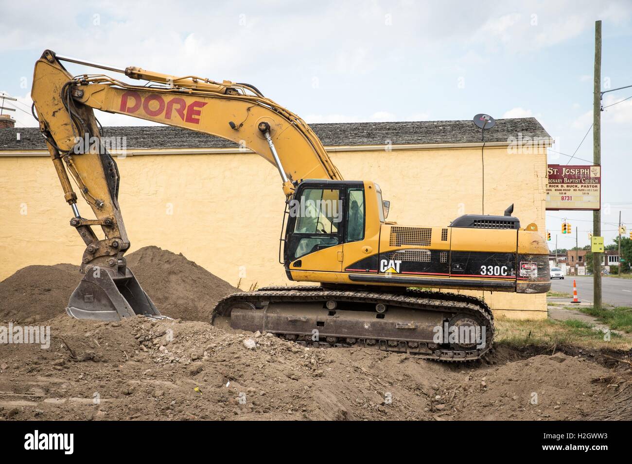 Caterpillar 330c excavator hi-res stock photography and images - Alamy