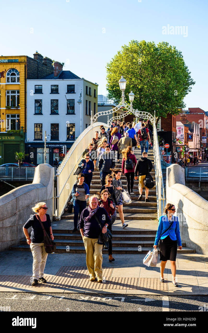 Ha'penny Bridge Dublin Ireland Stock Photo - Alamy