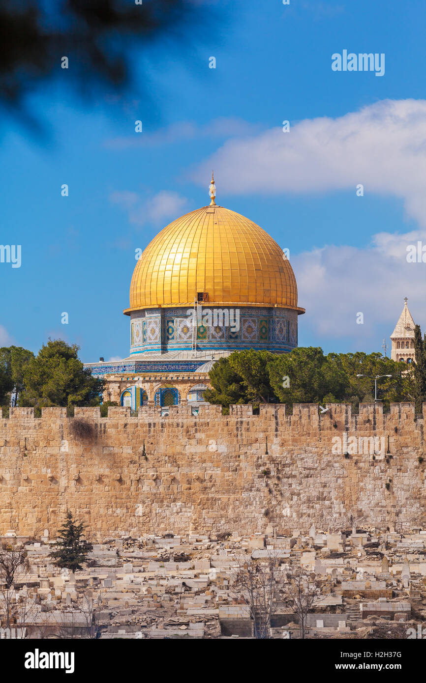 Dome of the Rock on Temple Mount of Old City, Jerusalem, Israel Stock ...