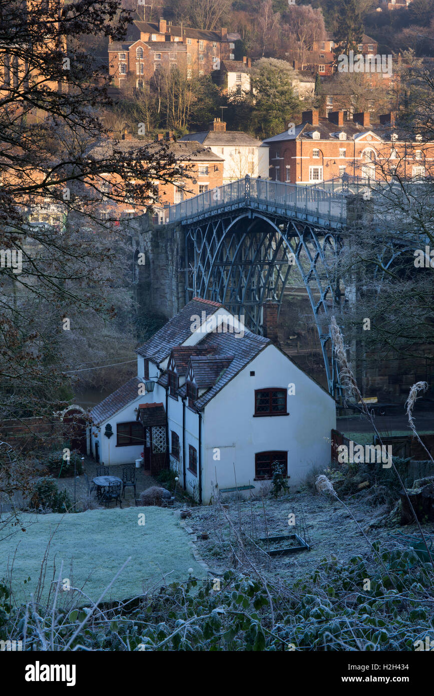 Cottages ironbridge hi-res stock photography and images - Alamy
