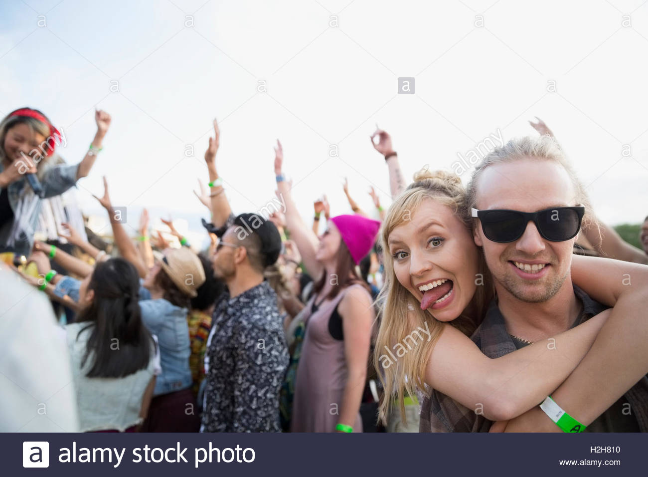 Couple Standing In Crowd Hi Res Stock Photography And Images Alamy