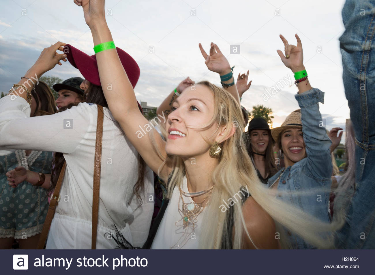 Cheering crowd arms hi-res stock photography and images - Alamy