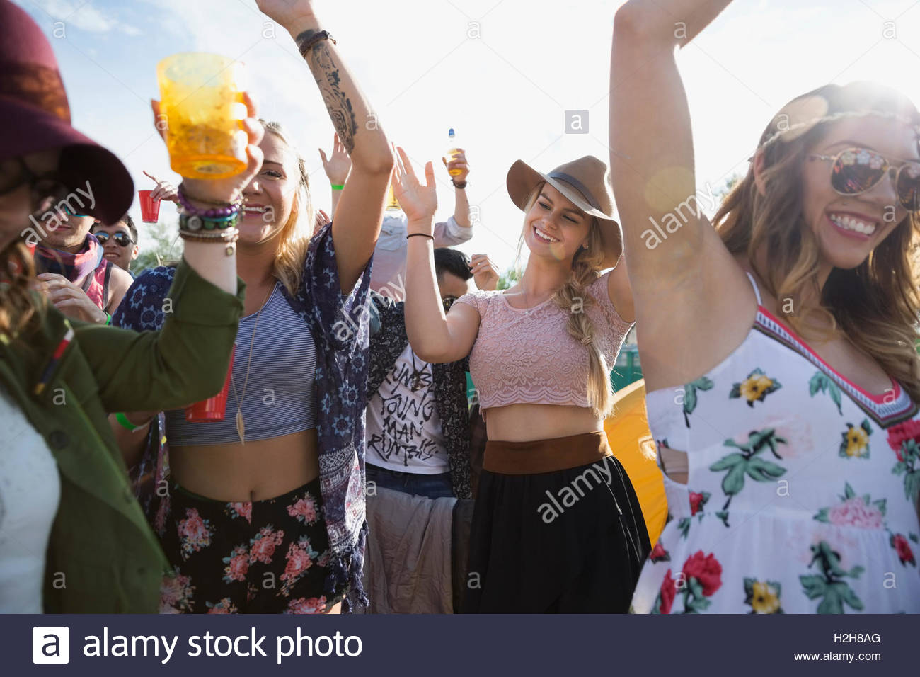 Scottish dancing festival hi-res stock photography and images - Alamy