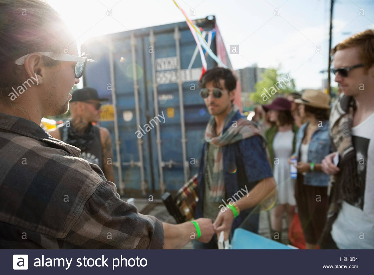 Ticket scalping hi-res stock photography and images - Alamy