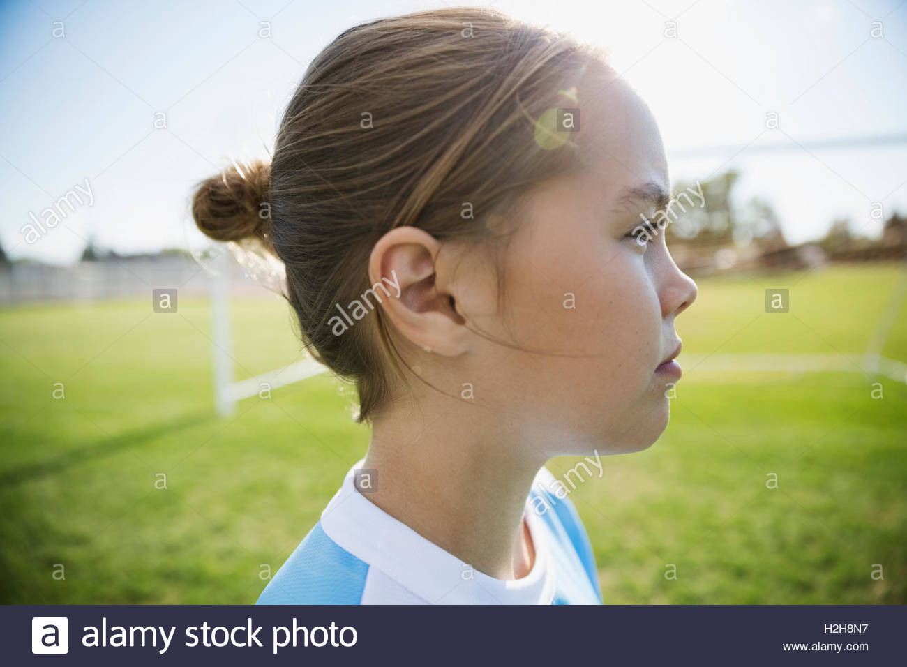 School girl profile school uniform hi-res stock photography and images ...
