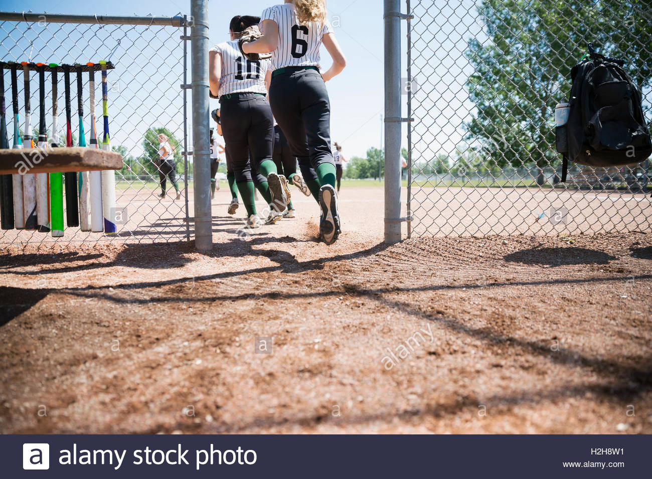 Team onto field hi-res stock photography and images - Alamy