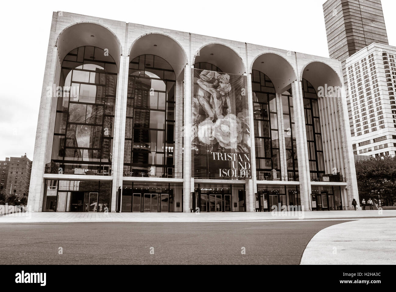 Center metropolitan hi-res stock photography and images - Alamy