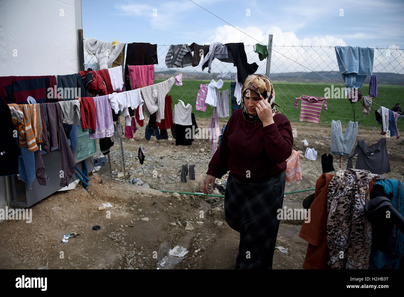 Hanged woman hi-res stock photography and images - Alamy
