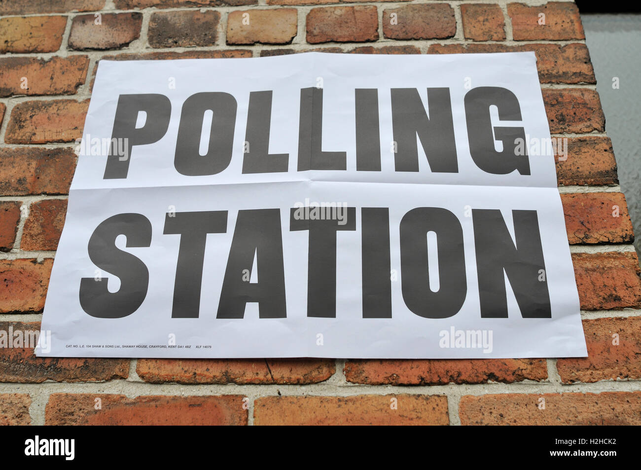 Polling Station Sign Stock Photo - Alamy