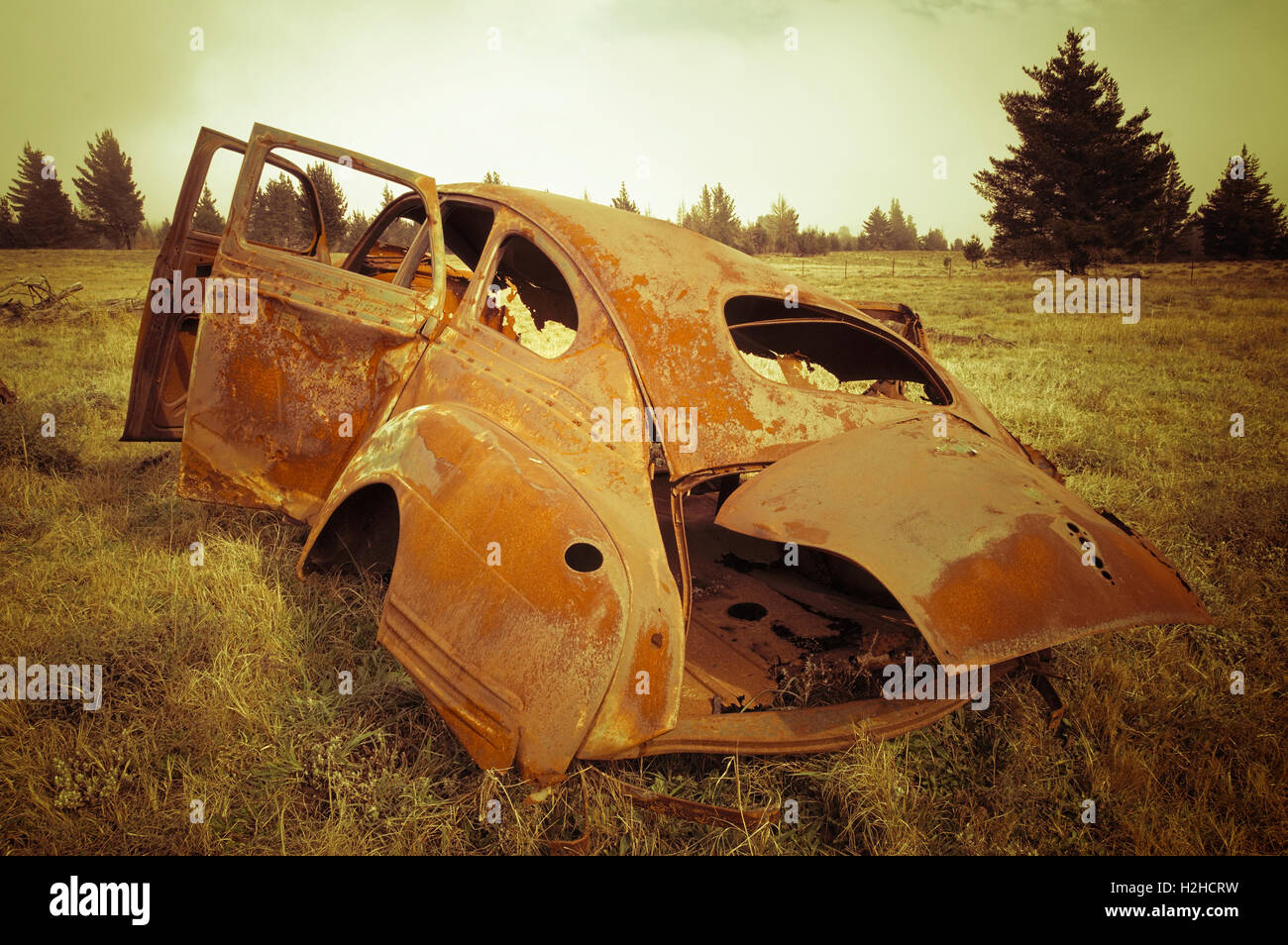 Car wreck landscape hi-res stock photography and images - Alamy