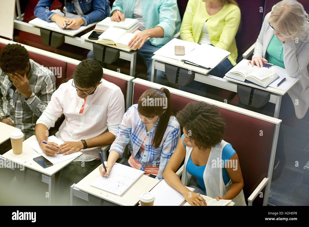 University lecture hall hi-res stock photography and images - Alamy