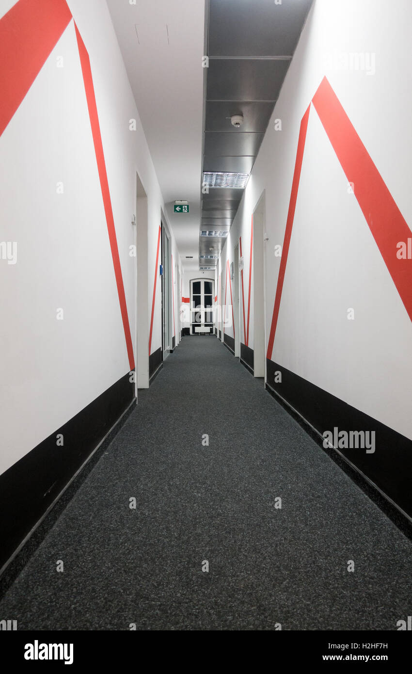 Perspective of the corridor i Stock Photo - Alamy