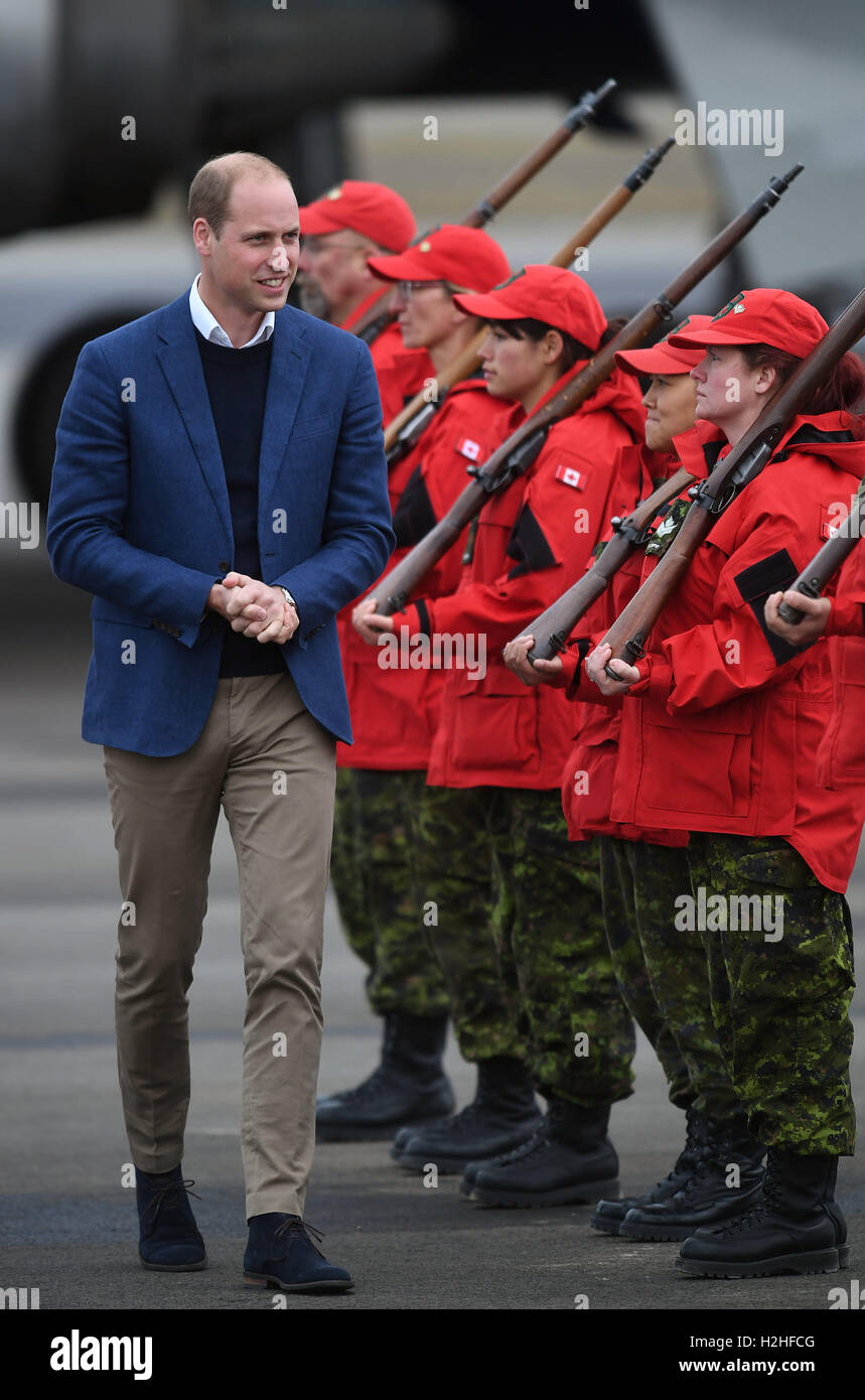 The Duke of Cambridge meets Canadian Rangers as he arrives with the ...