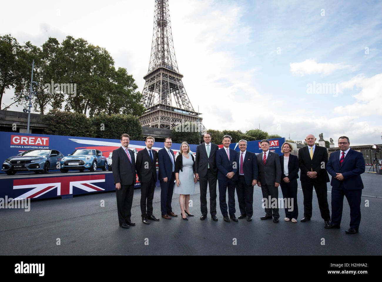 Director general jaguar land rover uk hi-res stock photography and ...