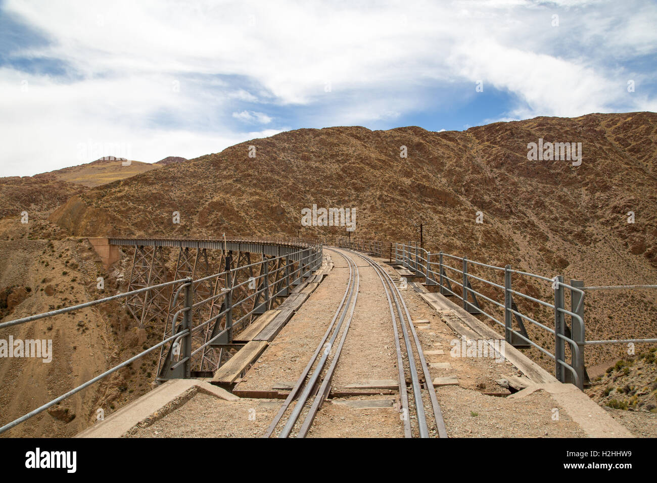 Unique viaduct hi-res stock photography and images - Alamy