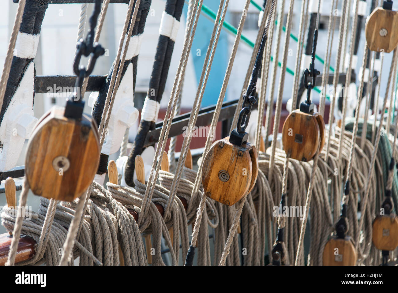 Old sailing ship masts sails and rigging Stock Photo - Alamy