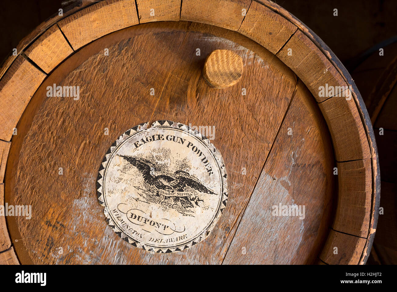 Gunpowder barrel hi-res stock photography and images - Alamy