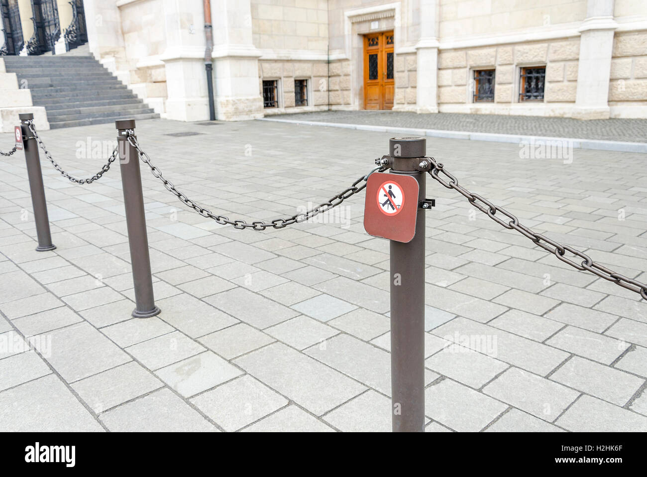 Sign of prohibition of movement of pedestrians Stock Photo - Alamy