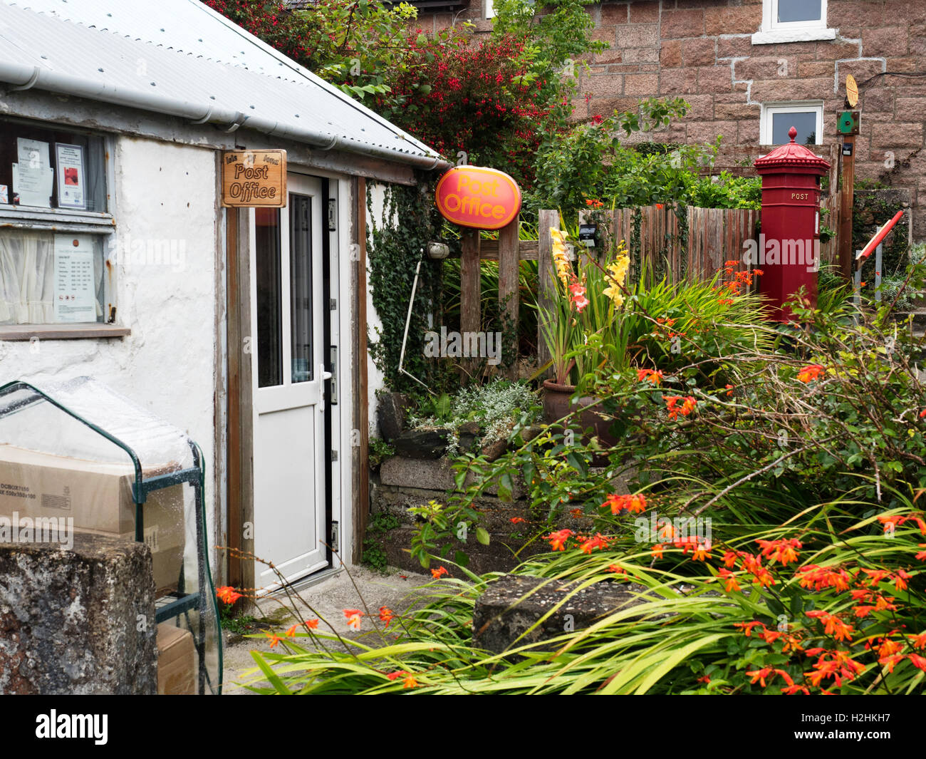 Iona community hi-res stock photography and images - Alamy