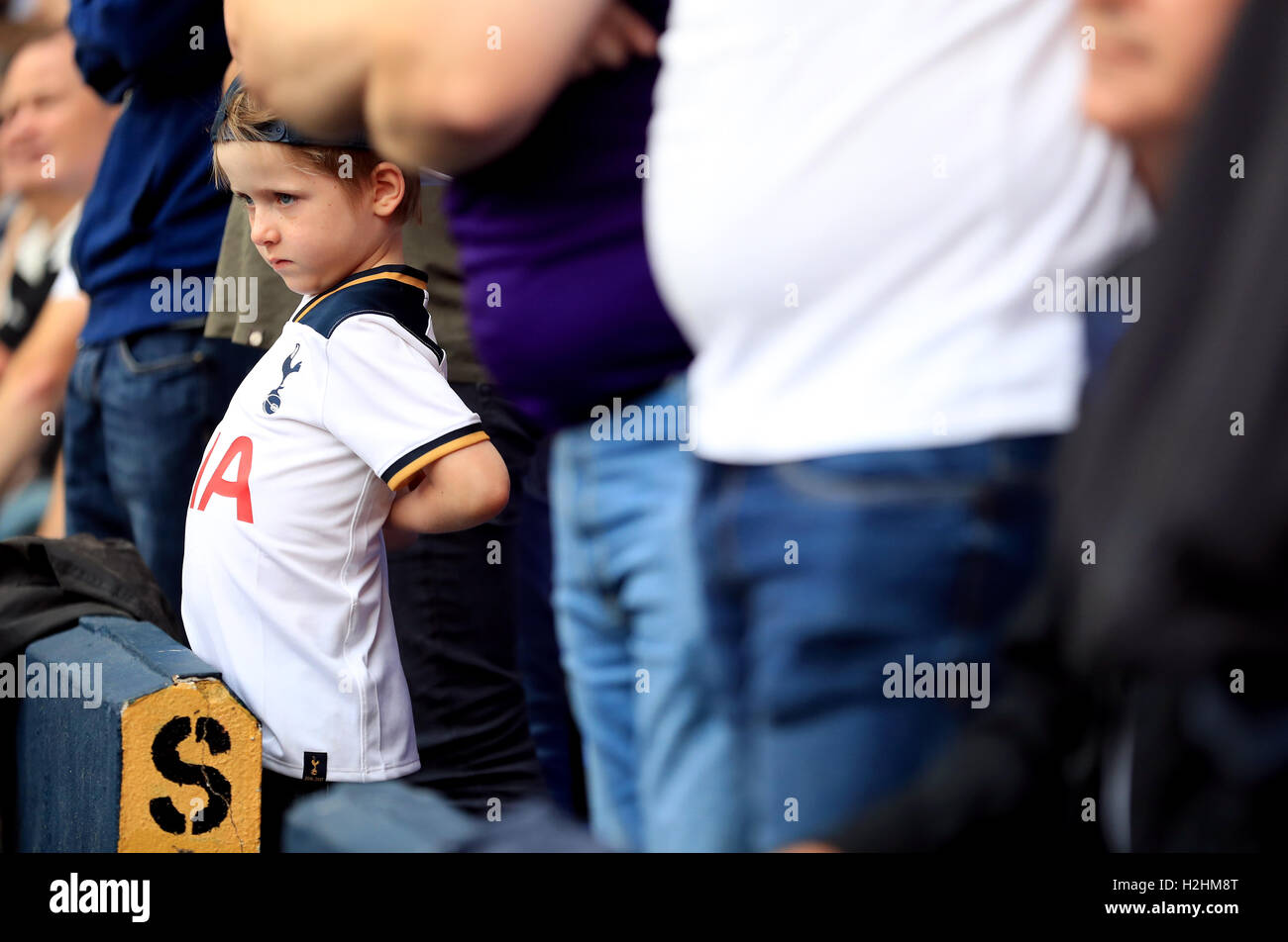 A young Tottenham Hotspur fan in the stands Stock Photo - Alamy