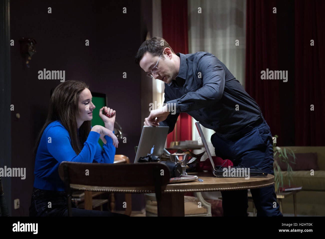 Luke oliver hi-res stock photography and images - Alamy