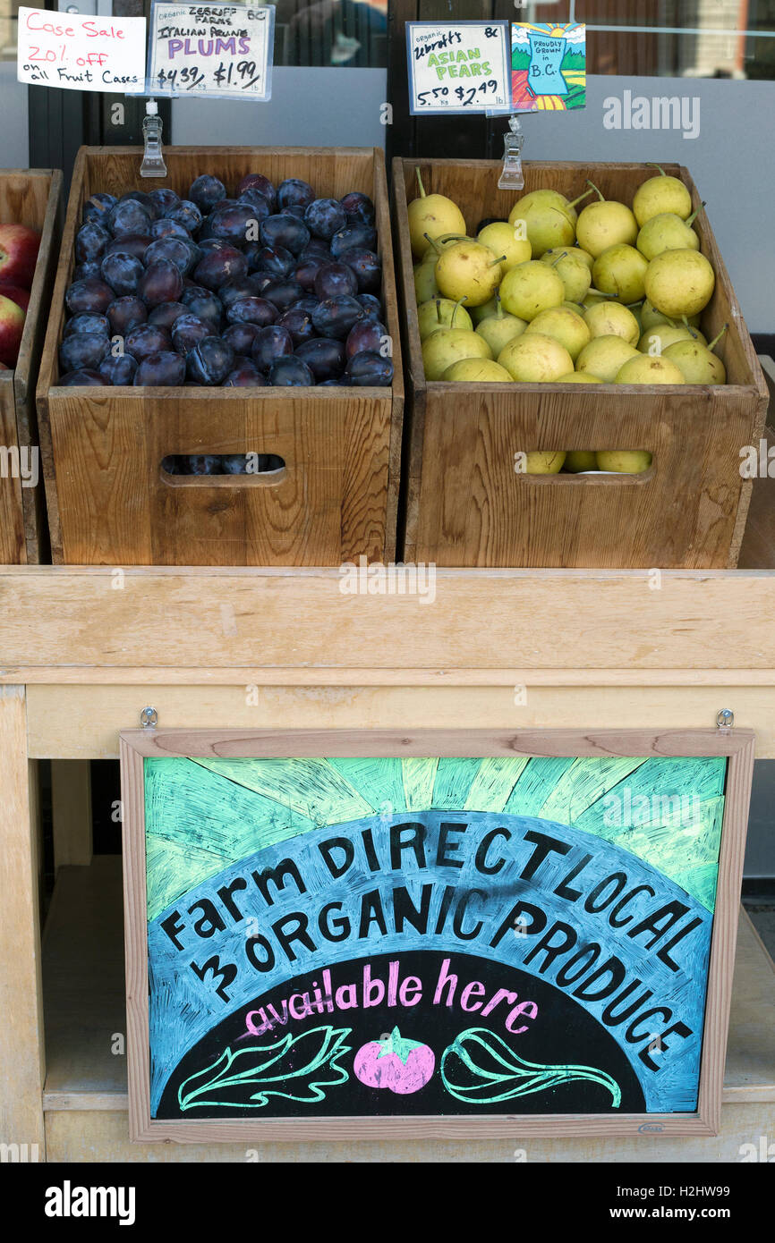 Asian pears plums hi-res stock photography and images - Alamy