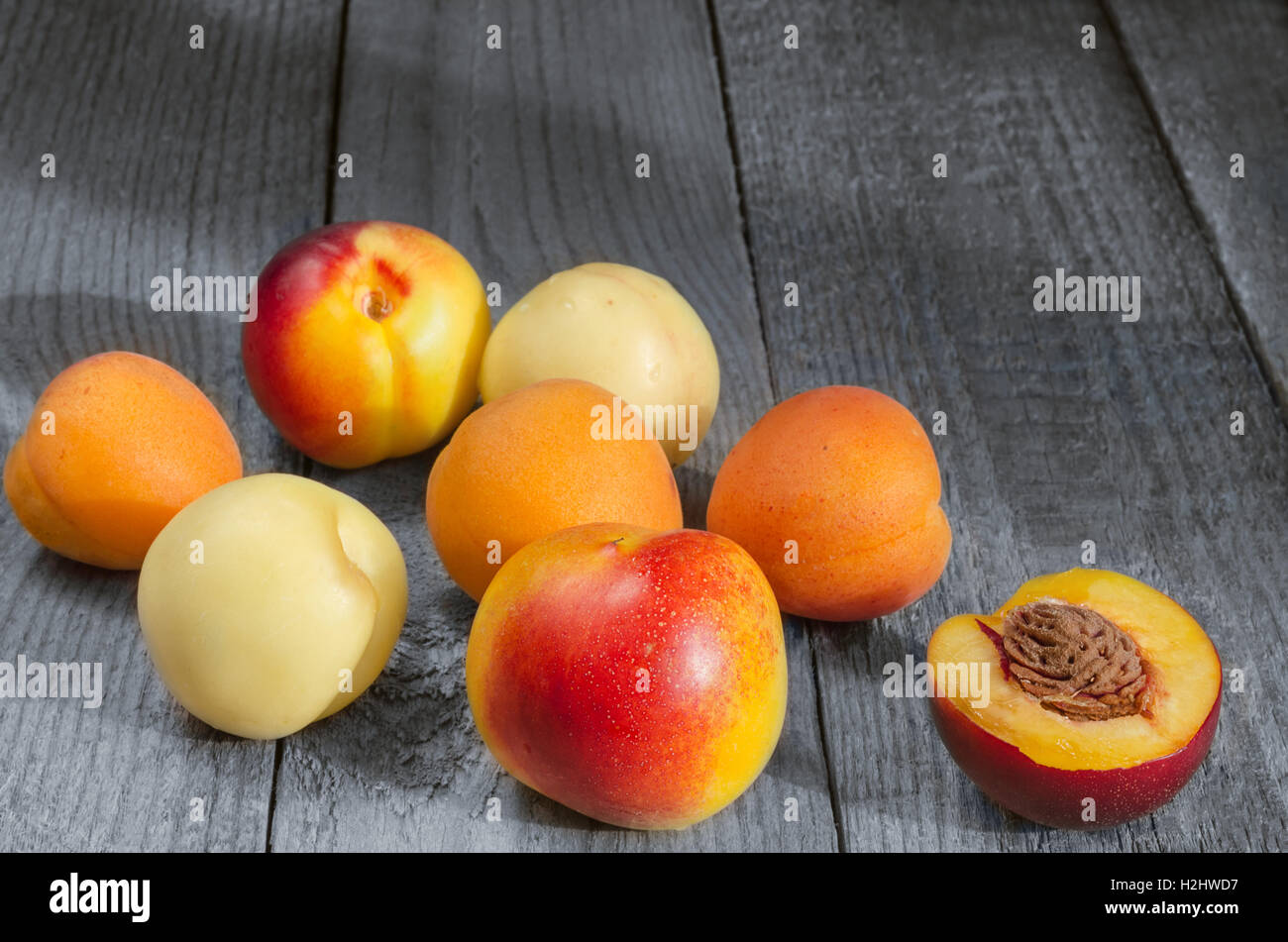 Scattered fruits hi-res stock photography and images - Alamy