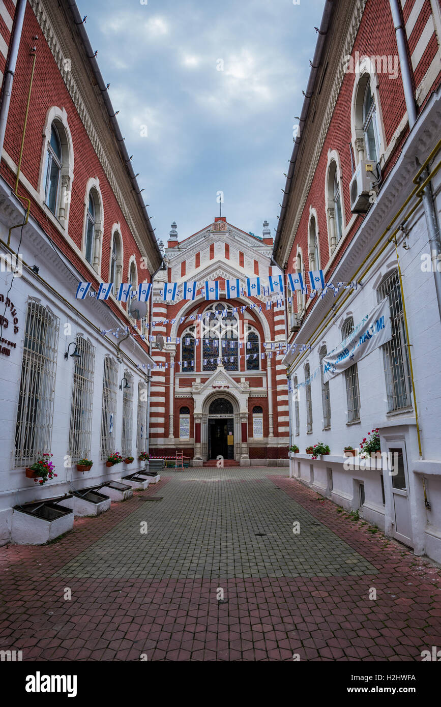 Main facade of Synagogue in Brasov, Romania Stock Photo - Alamy
