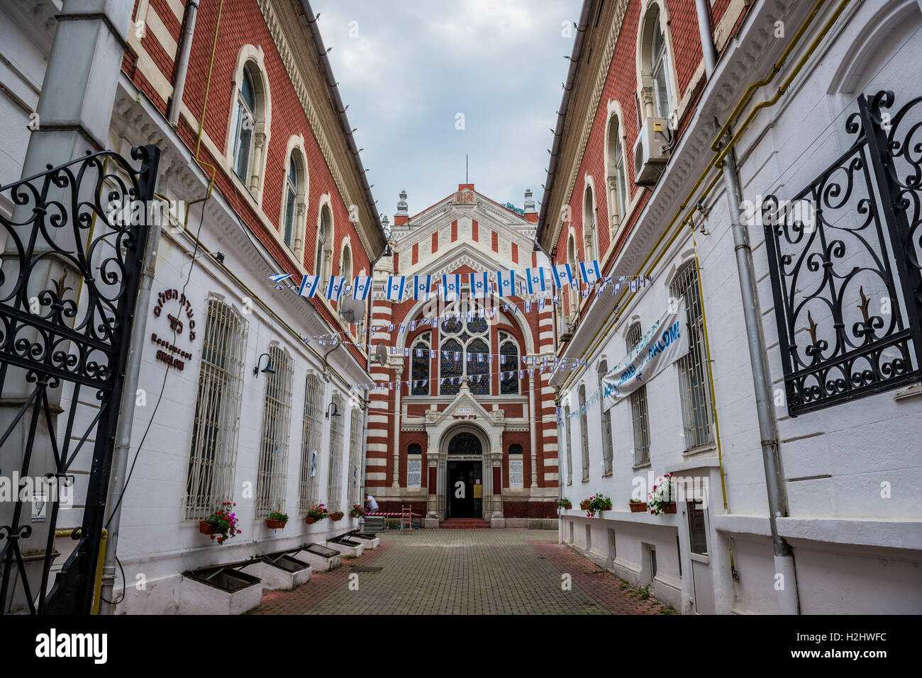 Jewish synagogue brasov transylvania romania hi-res stock photography ...