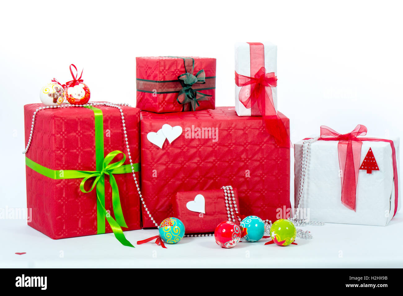 the red and white Christmas gift boxes Stock Photo - Alamy