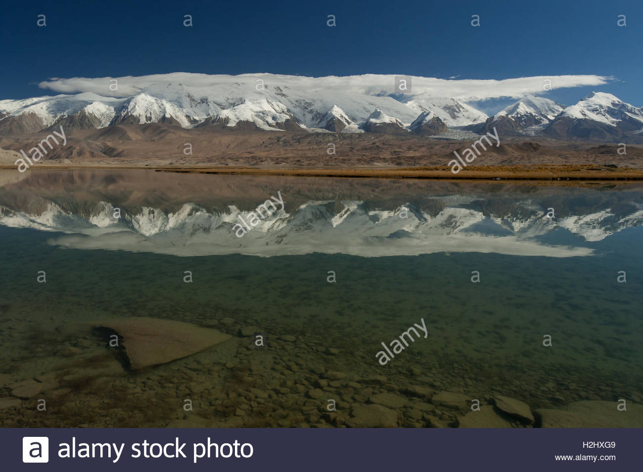 Karakul Lake High Resolution Stock Photography and Images - Alamy