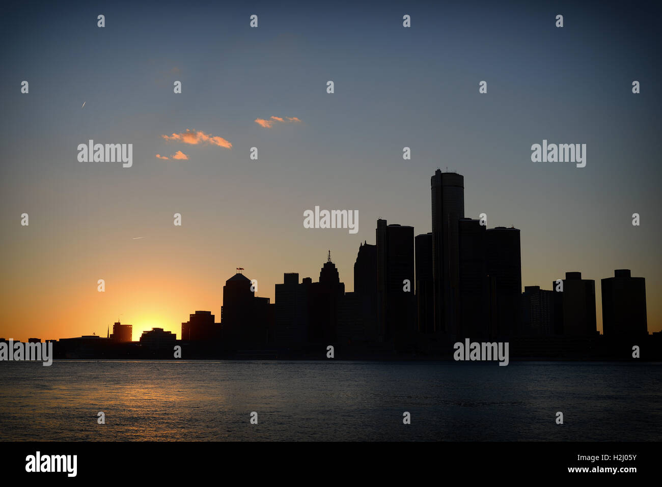 View of Detroit city skyline at sunset from Windsor, Ontario Stock ...