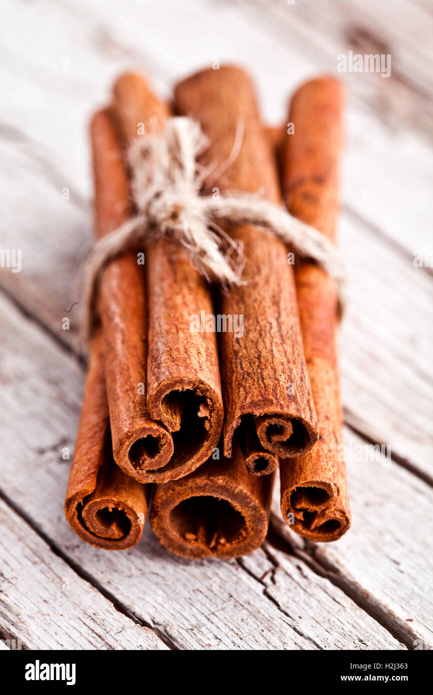 stack of cinnamon sticks Stock Photo - Alamy