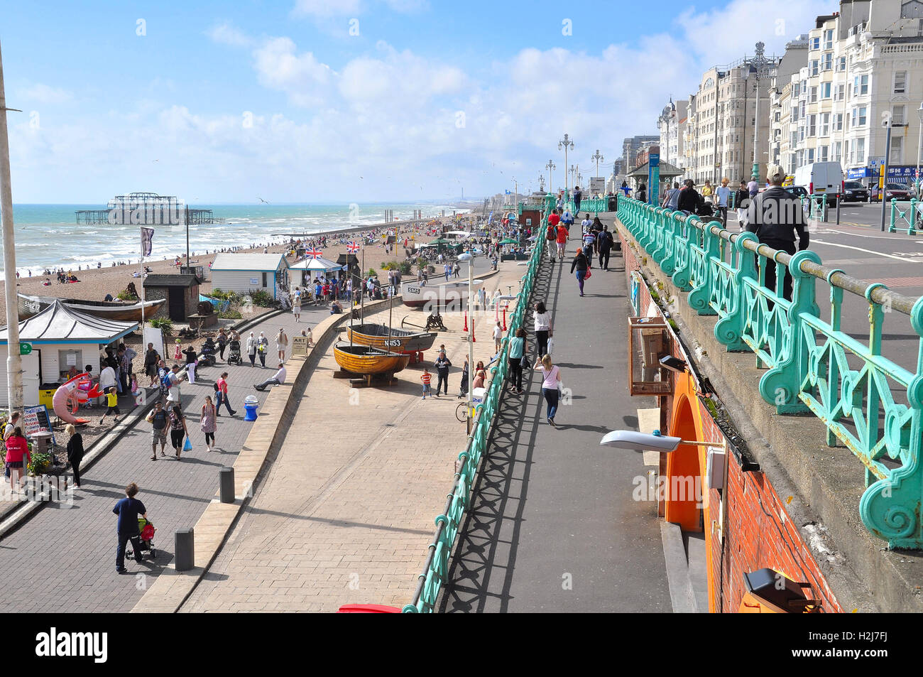 Brighton seafront promenade Stock Photo - Alamy