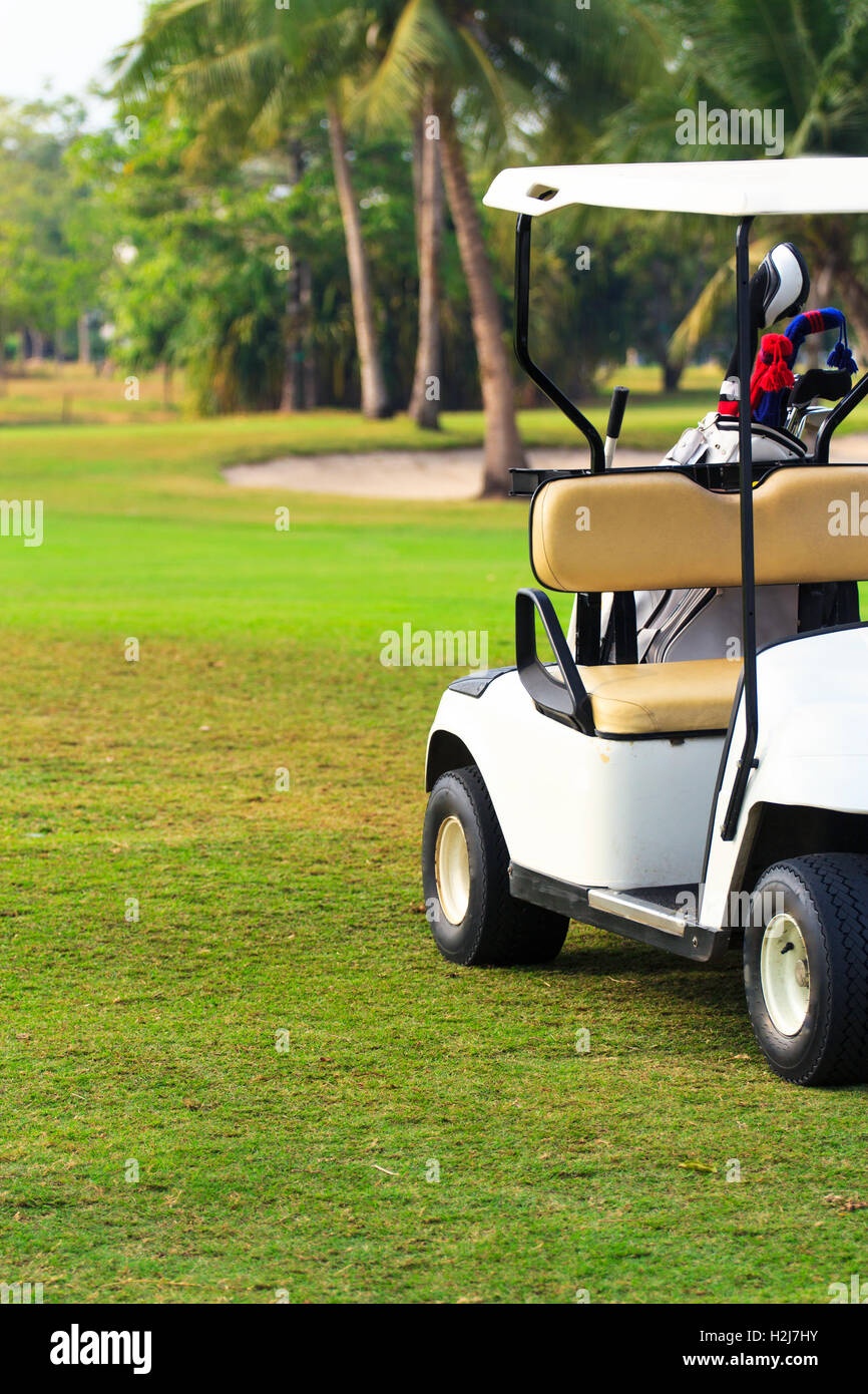 Golf cart hi-res stock photography and images - Alamy