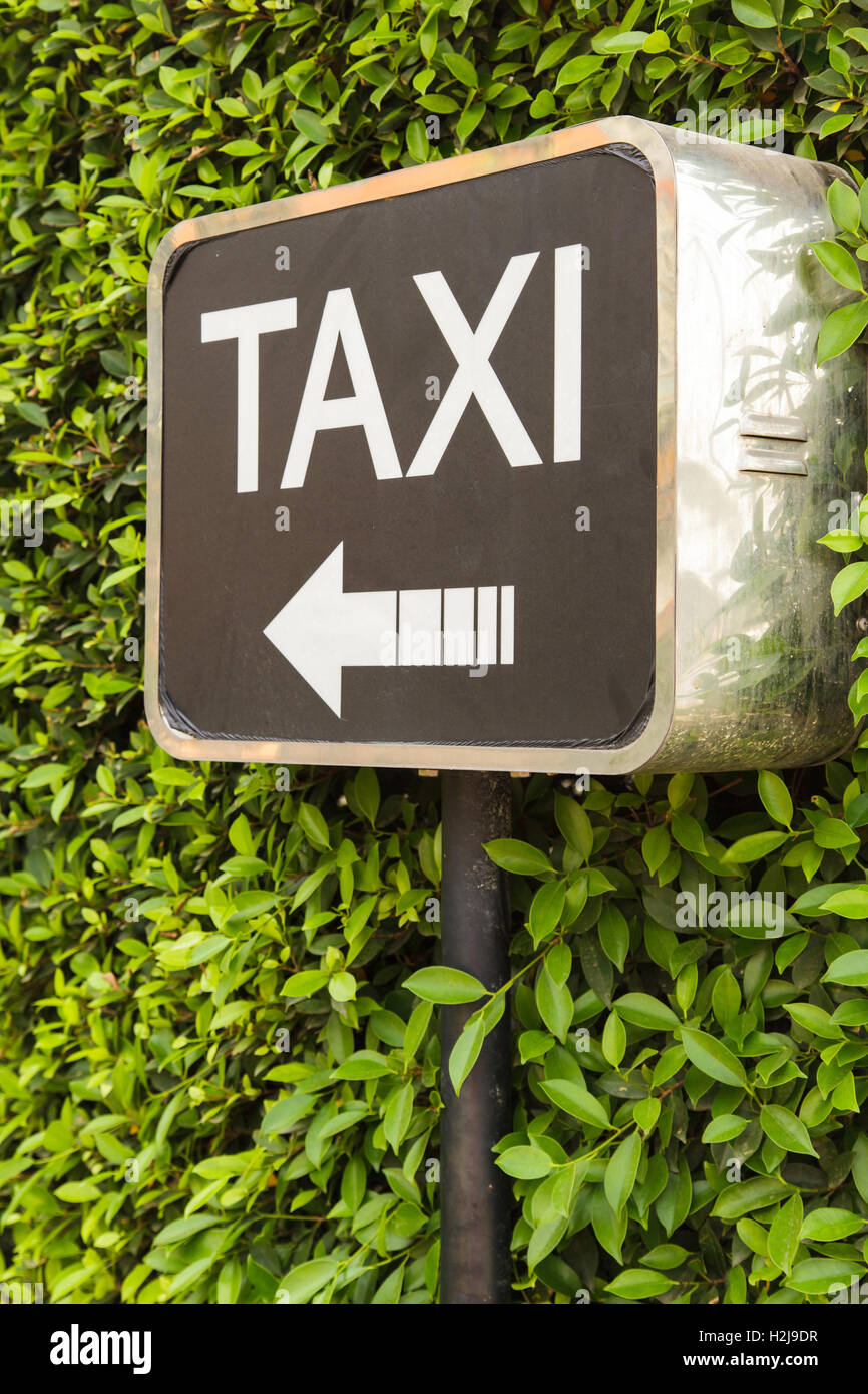 Taxi stand signboard hi-res stock photography and images - Alamy