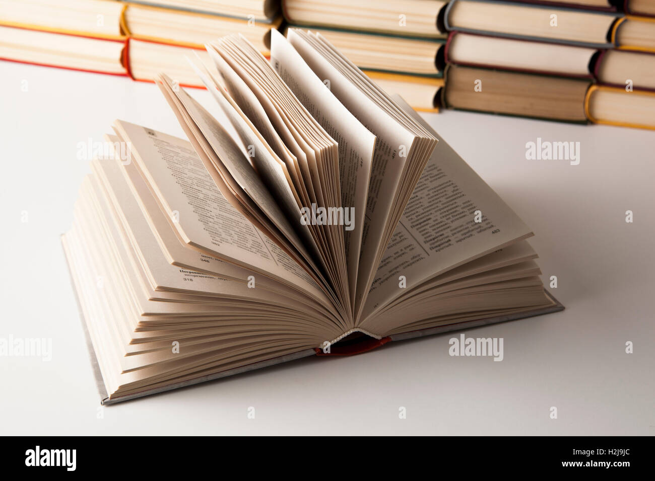 Edge of pages hi-res stock photography and images - Alamy