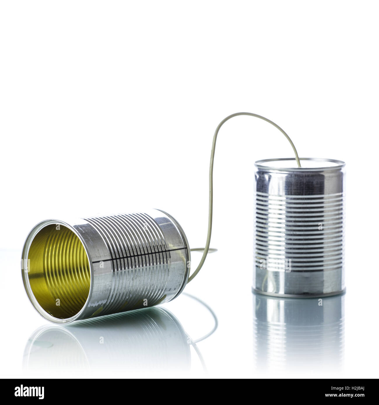 Tin Cans And String Stock Photos & Tin Cans And String Stock Images - Alamy